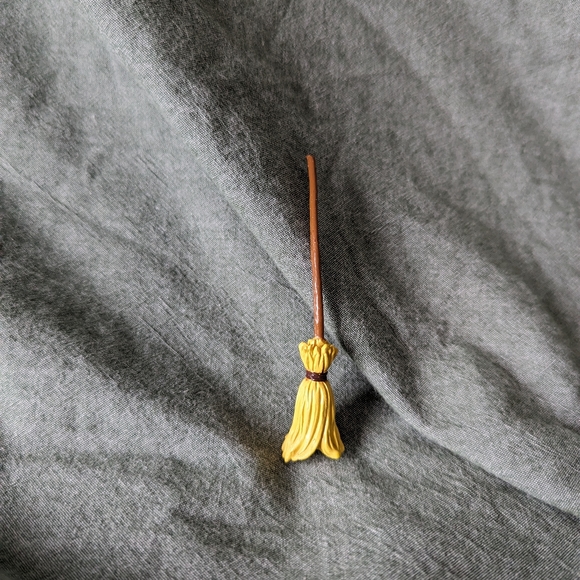 Disney | Toys | Disney Broom Accessory Figure Cinderella Princess 3 ...